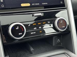 Land Rover Discovery 2025 Viļņa, ar dzinēja tilpumu 3.00 L un nobraukumu 28 tūkst. km par 65500 €, foto 18 vietnē AUTOMOTO.COM.LV