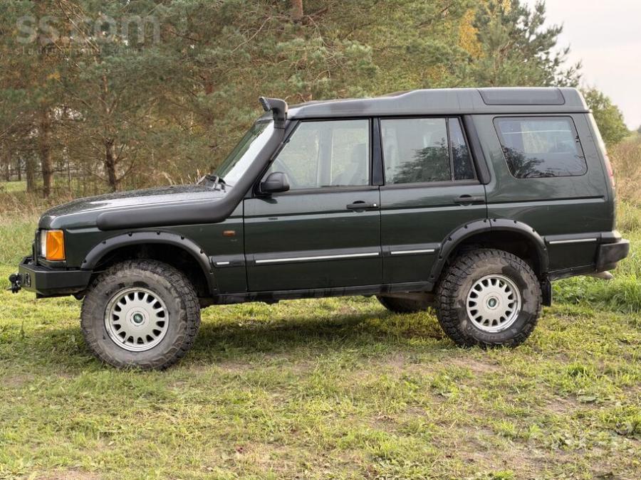 Green Land Rover Discovery 1999 in Riga, with an engine capacity of 2.50 L and mileage of 265 thousand km for 6700 €, photo 3 on AUTOMOTO.COM.LV