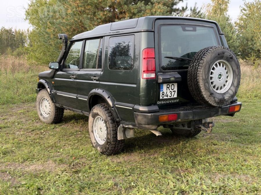 Green Land Rover Discovery 1999 in Riga, with an engine capacity of 2.50 L and mileage of 265 thousand km for 6700 €, photo 4 on AUTOMOTO.COM.LV