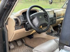 Green Land Rover Discovery 1999 in Riga, with an engine capacity of 2.50 L and mileage of 265 thousand km for 6700 €, photo 8 on AUTOMOTO.COM.LV