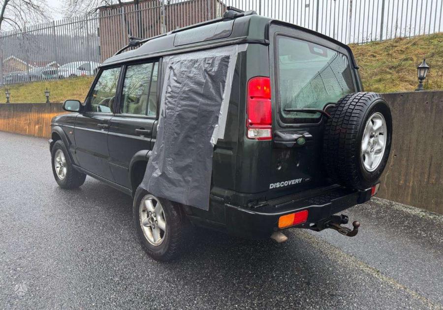 Zaļš Land Rover Discovery 2000 Kauņa, ar dzinēja tilpumu 2.50 L un nobraukumu 241 tūkst. km par 2600 €, foto 6 vietnē AUTOMOTO.COM.LV