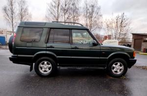 Zaļš Land Rover Discovery 2000 Rīga, ar dzinēja tilpumu 2.50 L un nobraukumu 378 tūkst. km par 2700 €, foto 5 vietnē AUTOMOTO.COM.LV