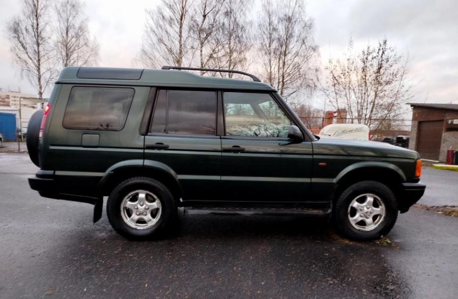 Zaļš Land Rover Discovery 2000 Rīga, ar dzinēja tilpumu 2.50 L un nobraukumu 378 tūkst. km par 2700 €, foto 5 vietnē AUTOMOTO.COM.LV