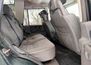Zaļš Land Rover Discovery 2000 Rīga, ar dzinēja tilpumu 2.50 L un nobraukumu 378 tūkst. km par 2700 €, foto 10 vietnē AUTOMOTO.COM.LV
