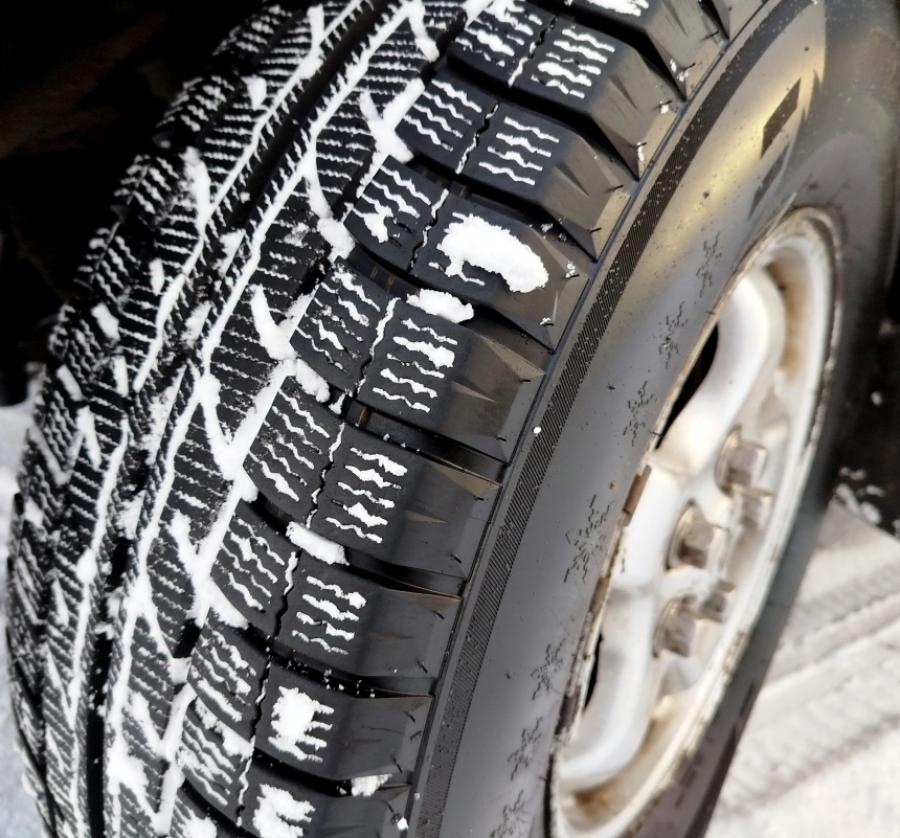 Zaļš Land Rover Discovery 2000 Rīga, ar dzinēja tilpumu 2.50 L un nobraukumu 378 tūkst. km par 2700 €, foto 13 vietnē AUTOMOTO.COM.LV