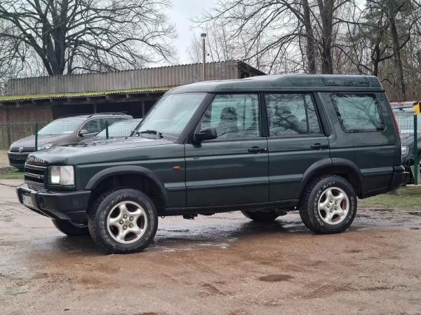 Zaļš Land Rover Discovery 2000 Grobiņa, ar dzinēja tilpumu 2.50 L un nobraukumu 283 tūkst. km par 3250 €, foto 3 vietnē AUTOMOTO.COM.LV