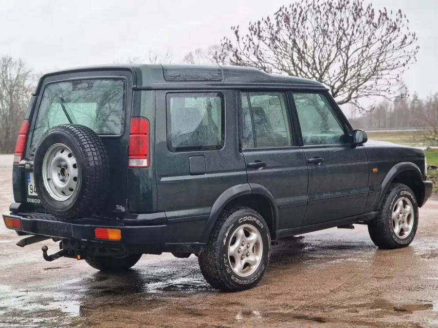 Zaļš Land Rover Discovery 2000 Grobiņa, ar dzinēja tilpumu 2.50 L un nobraukumu 283 tūkst. km par 3250 €, foto 6 vietnē AUTOMOTO.COM.LV