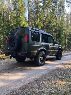 Zaļš Land Rover Discovery 2003 Ogre, ar dzinēja tilpumu 2.50 L un nobraukumu 227 tūkst. km par 8990 €, foto 8 vietnē AUTOMOTO.COM.LV