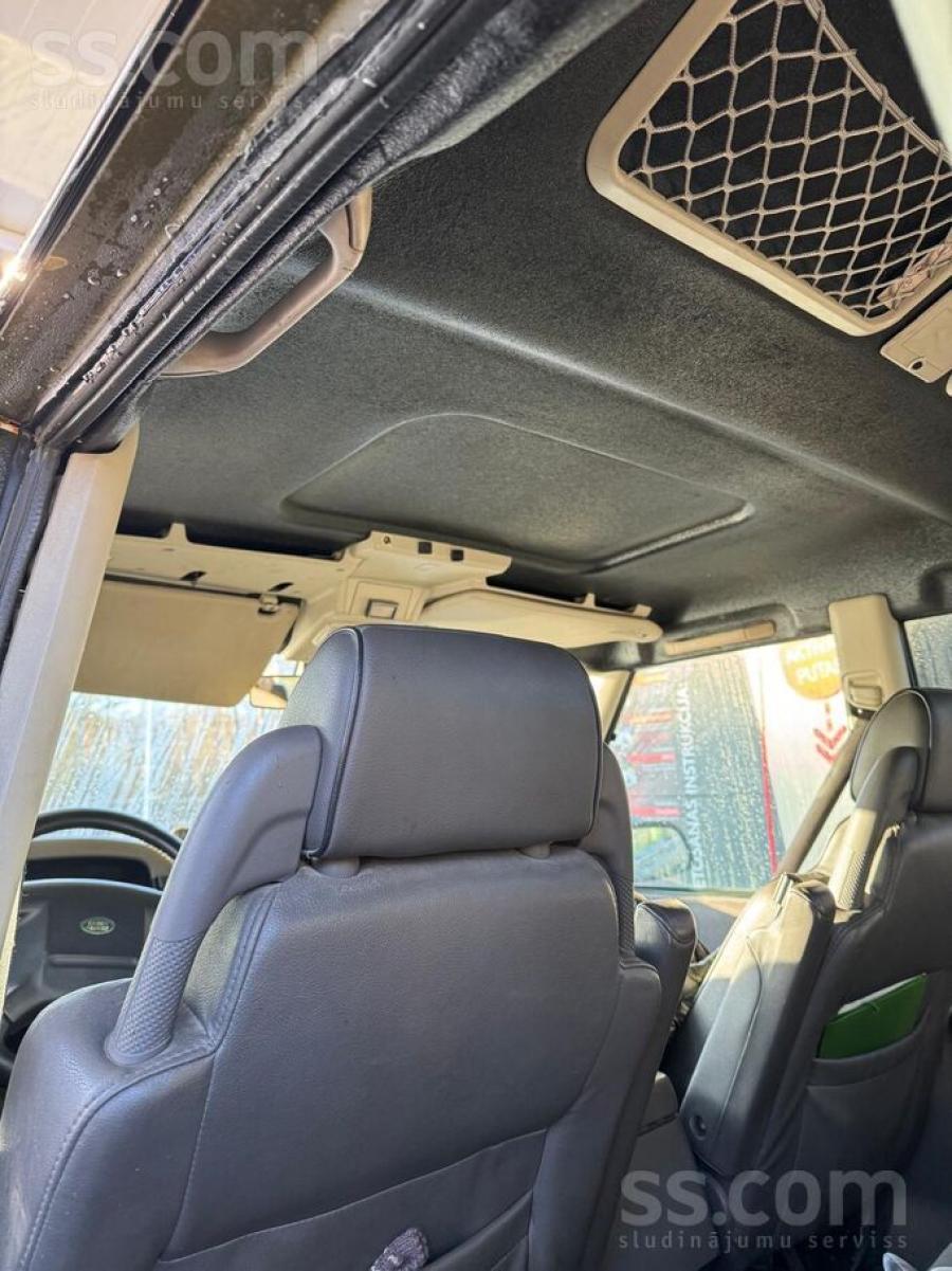 Zaļš Land Rover Discovery 2003 Ogre, ar dzinēja tilpumu 2.50 L un nobraukumu 227 tūkst. km par 8990 €, foto 12 vietnē AUTOMOTO.COM.LV