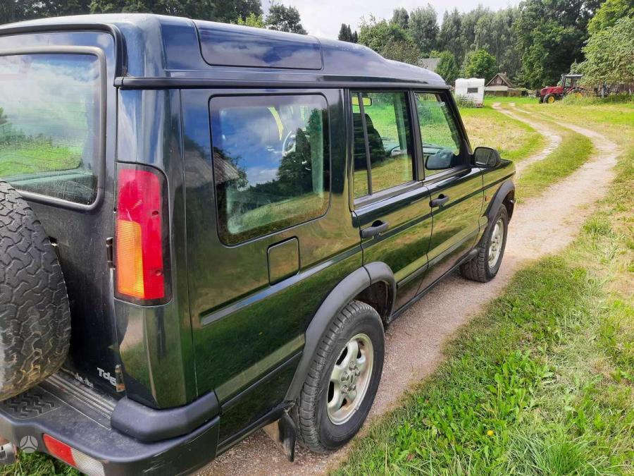 Green Land Rover Discovery 2003 in Anyksciai, with an engine capacity of 2.50 L and mileage of 286 thousand km for 3500 €, photo 4 on AUTOMOTO.COM.LV