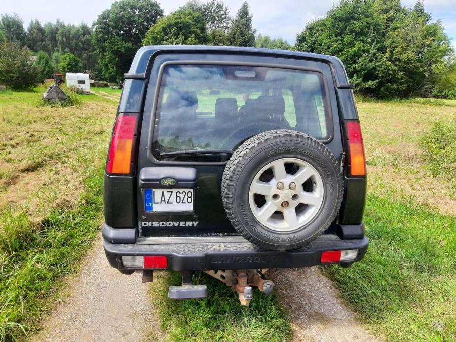 Green Land Rover Discovery 2003 in Anyksciai, with an engine capacity of 2.50 L and mileage of 286 thousand km for 3500 €, photo 5 on AUTOMOTO.COM.LV