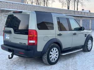 Green Land Rover Discovery 2005 in Ukmerge, with an engine capacity of 2.72 L and mileage of 434 thousand km for 2650 €, photo 5 on AUTOMOTO.COM.LV