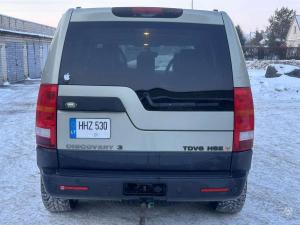 Green Land Rover Discovery 2005 in Ukmerge, with an engine capacity of 2.72 L and mileage of 434 thousand km for 2650 €, photo 6 on AUTOMOTO.COM.LV