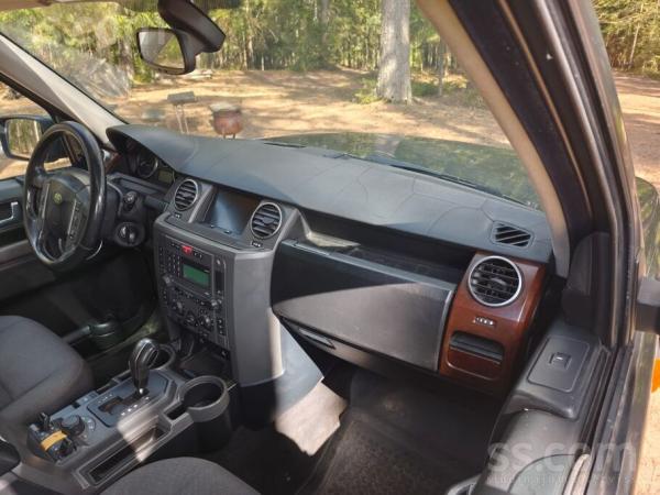 Zaļš Land Rover Discovery 2005 Ventspils, ar dzinēja tilpumu 2.70 L un nobraukumu 450 tūkst. km par 2300 €, foto 6 vietnē AUTOMOTO.COM.LV