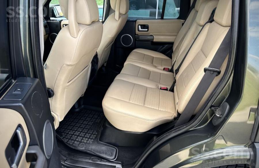 Zaļš Land Rover Discovery 2006 Rēzekne, ar dzinēja tilpumu 2.70 L un nobraukumu 298 tūkst. km par 4700 €, foto 14 vietnē AUTOMOTO.COM.LV