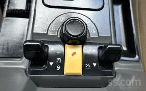 Zaļš Land Rover Discovery 2006 Rēzekne, ar dzinēja tilpumu 2.70 L un nobraukumu 298 tūkst. km par 4700 €, foto 15 vietnē AUTOMOTO.COM.LV
