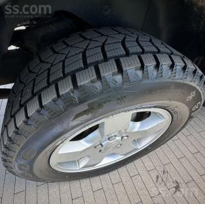 Zaļš Land Rover Discovery 2006 Rēzekne, ar dzinēja tilpumu 2.70 L un nobraukumu 298 tūkst. km par 4700 €, foto 17 vietnē AUTOMOTO.COM.LV