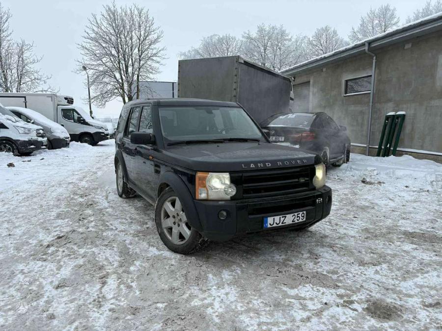 Green Land Rover Discovery 2007 in Siauliai, with an engine capacity of 2.72 L and mileage of 389 thousand km for 2000 €, photo 1 on AUTOMOTO.COM.LV