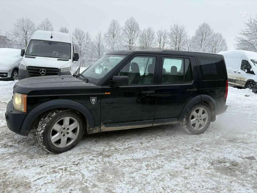 Green Land Rover Discovery 2007 in Siauliai, with an engine capacity of 2.72 L and mileage of 389 thousand km for 2000 €, photo 3 on AUTOMOTO.COM.LV