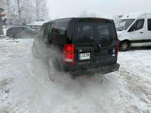 Green Land Rover Discovery 2007 in Siauliai, with an engine capacity of 2.72 L and mileage of 389 thousand km for 2000 €, photo 4 on AUTOMOTO.COM.LV
