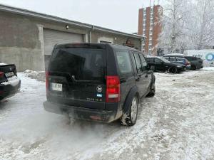 Green Land Rover Discovery 2007 in Siauliai, with an engine capacity of 2.72 L and mileage of 389 thousand km for 2000 €, photo 5 on AUTOMOTO.COM.LV