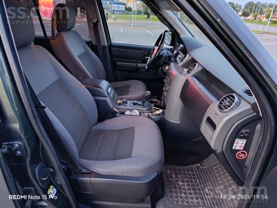 Zaļš Land Rover Discovery 2007 Rīga, ar dzinēja tilpumu 2.70 L un nobraukumu 237 tūkst. km par 3790 €, foto 12 vietnē AUTOMOTO.COM.LV