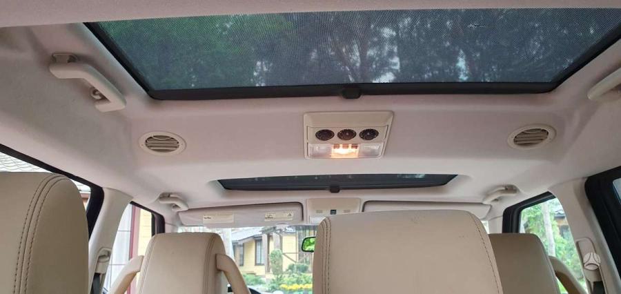 Zaļš Land Rover Discovery 2008 Palanga, ar dzinēja tilpumu 4.39 L un nobraukumu 238 tūkst. km par 12200 €, foto 12 vietnē AUTOMOTO.COM.LV