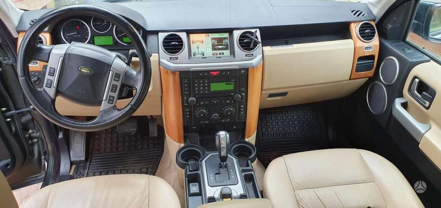 Zaļš Land Rover Discovery 2008 Palanga, ar dzinēja tilpumu 4.39 L un nobraukumu 238 tūkst. km par 12200 €, foto 15 vietnē AUTOMOTO.COM.LV