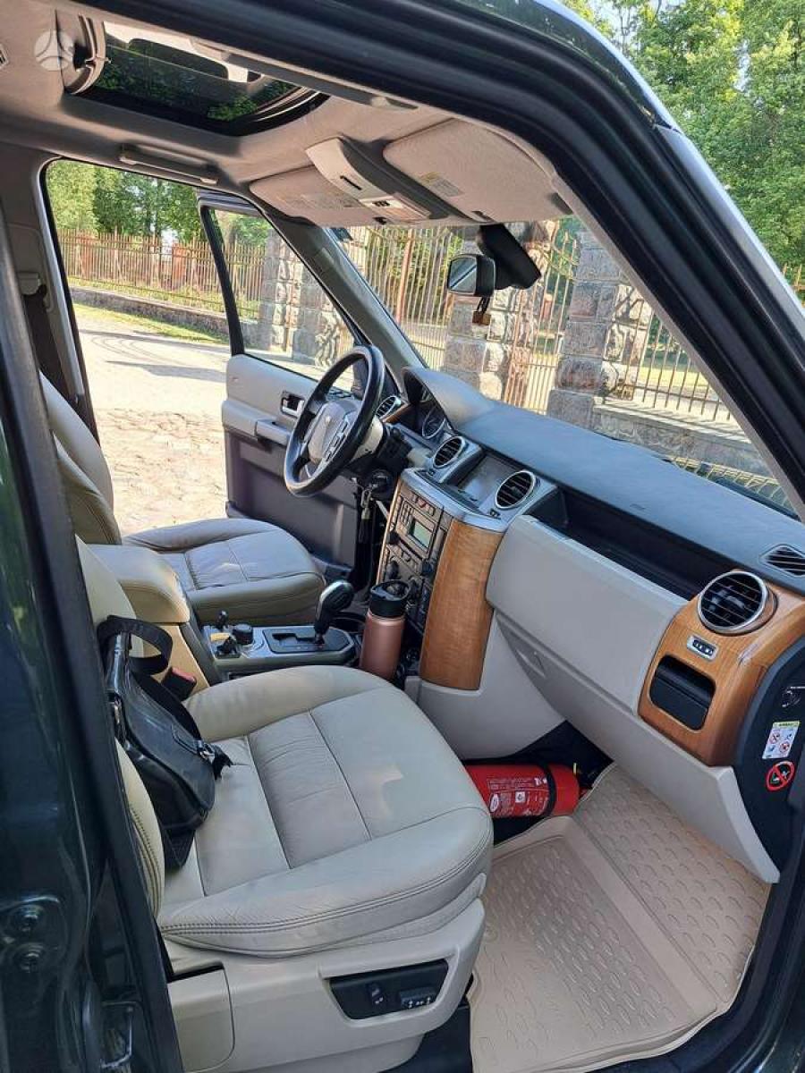 Green Land Rover Discovery 2008 in Rokiskis, with an engine capacity of 2.70 L and mileage of 308 thousand km for 3990 €, photo 9 on AUTOMOTO.COM.LV
