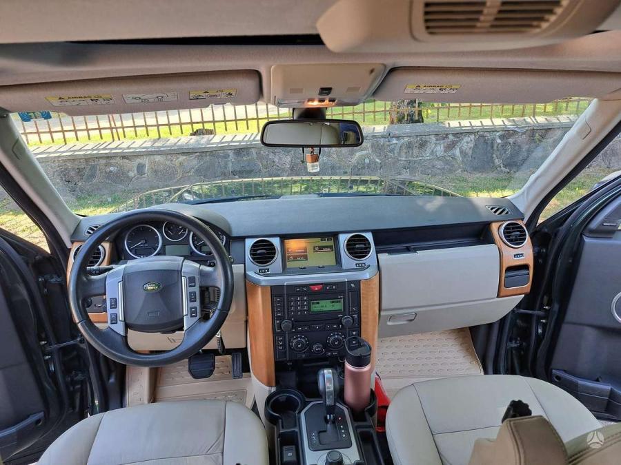 Green Land Rover Discovery 2008 in Rokiskis, with an engine capacity of 2.70 L and mileage of 308 thousand km for 3990 €, photo 15 on AUTOMOTO.COM.LV
