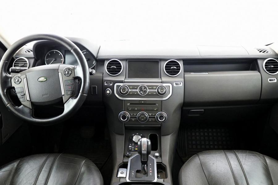 Zaļš Land Rover Discovery 2010 Tallina, ar dzinēja tilpumu 2.70 L un nobraukumu 334 tūkst. km par 1799 €, foto 15 vietnē AUTOMOTO.COM.LV