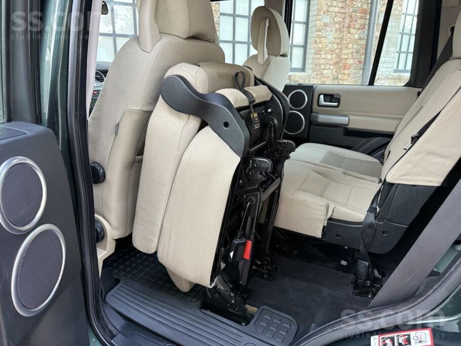 Zaļš Land Rover Discovery 2010 Rīga, ar dzinēja tilpumu 2.70 L un nobraukumu 265 tūkst. km par 7480 €, foto 14 vietnē AUTOMOTO.COM.LV