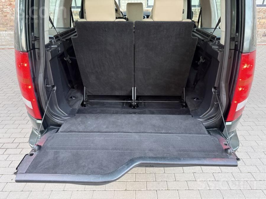 Zaļš Land Rover Discovery 2010 Rīga, ar dzinēja tilpumu 2.70 L un nobraukumu 265 tūkst. km par 7480 €, foto 16 vietnē AUTOMOTO.COM.LV