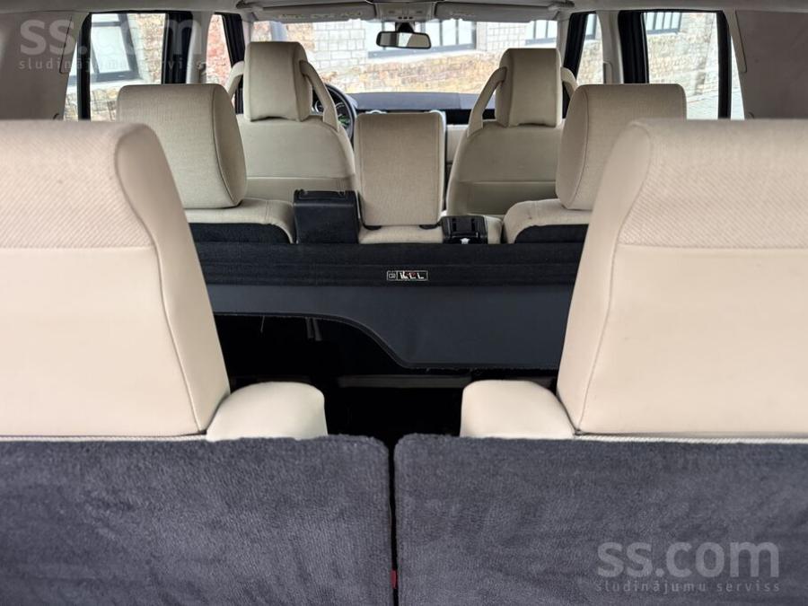 Zaļš Land Rover Discovery 2010 Rīga, ar dzinēja tilpumu 2.70 L un nobraukumu 265 tūkst. km par 7480 €, foto 18 vietnē AUTOMOTO.COM.LV