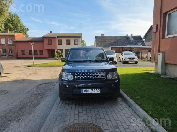 Zaļš Land Rover Discovery 2010 Liepāja, ar dzinēja tilpumu 3.00 L un nobraukumu 320 tūkst. km par 8500 €, foto 2 vietnē AUTOMOTO.COM.LV