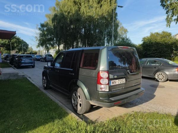 Zaļš Land Rover Discovery 2010 Liepāja, ar dzinēja tilpumu 3.00 L un nobraukumu 320 tūkst. km par 8500 €, foto 4 vietnē AUTOMOTO.COM.LV