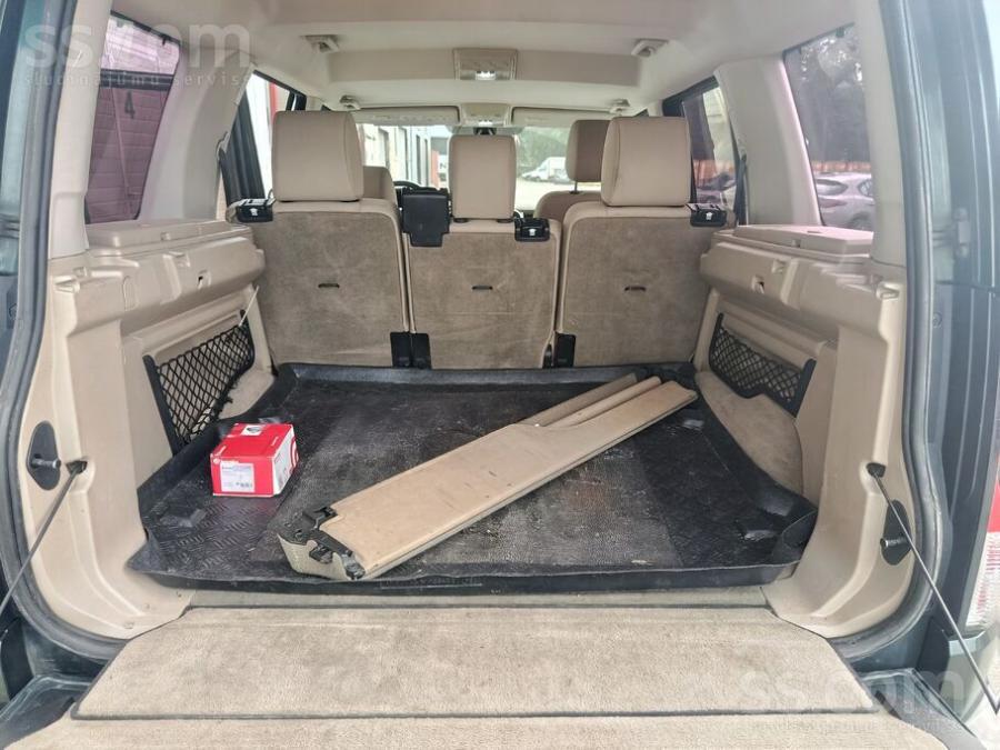 Zaļš Land Rover Discovery 2010 Rīga, ar dzinēja tilpumu 3.00 L un nobraukumu 320 tūkst. km par 6700 €, foto 8 vietnē AUTOMOTO.COM.LV