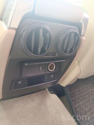 Zaļš Land Rover Discovery 2010 Rīga, ar dzinēja tilpumu 3.00 L un nobraukumu 320 tūkst. km par 6700 €, foto 10 vietnē AUTOMOTO.COM.LV