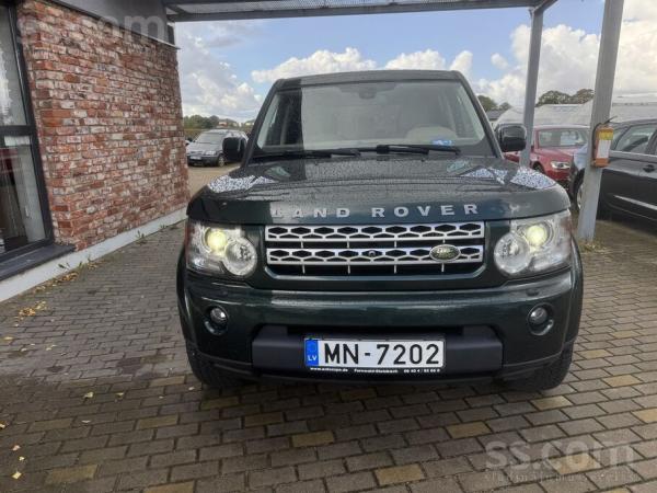 Zaļš Land Rover Discovery 2010 Talsi, ar dzinēja tilpumu 3.00 L un nobraukumu 322 tūkst. km par 7995 €, foto 3 vietnē AUTOMOTO.COM.LV