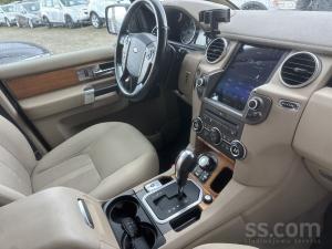 Zaļš Land Rover Discovery 2010 Talsi, ar dzinēja tilpumu 3.00 L un nobraukumu 322 tūkst. km par 7995 €, foto 18 vietnē AUTOMOTO.COM.LV