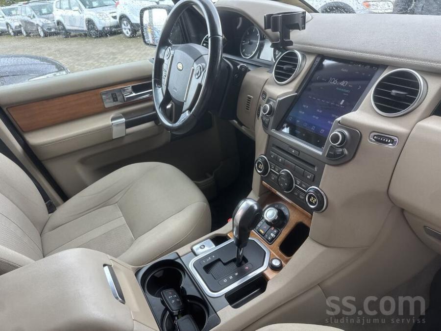 Zaļš Land Rover Discovery 2010 Talsi, ar dzinēja tilpumu 3.00 L un nobraukumu 322 tūkst. km par 7995 €, foto 18 vietnē AUTOMOTO.COM.LV