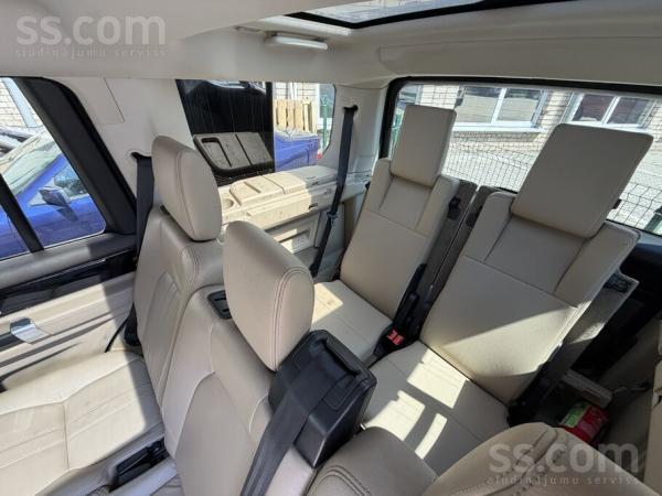 Zaļš Land Rover Discovery 2011 Rīga, ar dzinēja tilpumu 3.00 L un nobraukumu 265 tūkst. km par 21900 €, foto 2 vietnē AUTOMOTO.COM.LV