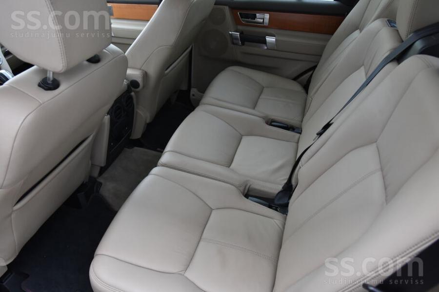 Green Land Rover Discovery 2011 in Riga, with an engine capacity of 3.00 L and mileage of 285 thousand km for 9750 €, photo 13 on AUTOMOTO.COM.LV