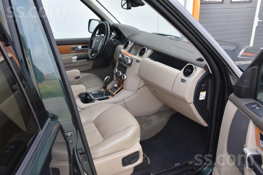 Green Land Rover Discovery 2011 in Riga, with an engine capacity of 3.00 L and mileage of 285 thousand km for 9750 €, photo 17 on AUTOMOTO.COM.LV