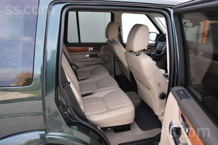 Green Land Rover Discovery 2011 in Riga, with an engine capacity of 3.00 L and mileage of 285 thousand km for 9750 €, photo 18 on AUTOMOTO.COM.LV