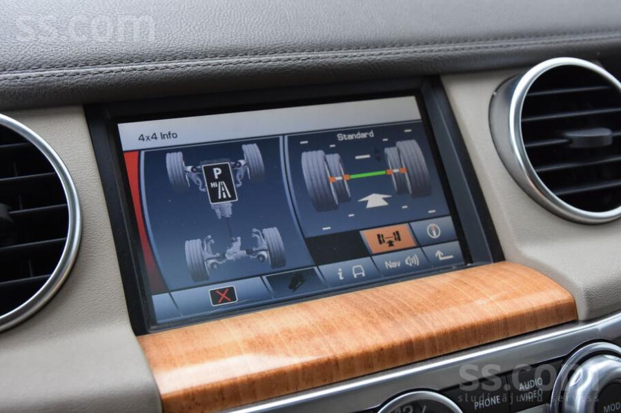 Green Land Rover Discovery 2011 in Riga, with an engine capacity of 3.00 L and mileage of 285 thousand km for 9750 €, photo 26 on AUTOMOTO.COM.LV
