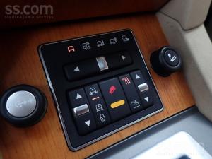 Zaļš Land Rover Discovery 2012 Liepāja, ar dzinēja tilpumu 3.00 L un nobraukumu 353 tūkst. km par 10850 €, foto 18 vietnē AUTOMOTO.COM.LV