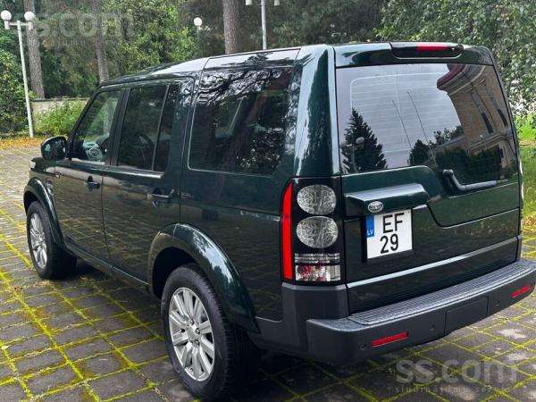 Green Land Rover Discovery 2014 in Riga, with an engine capacity of 3.00 L and mileage of 166 thousand km for 12500 €, photo 4 on AUTOMOTO.COM.LV