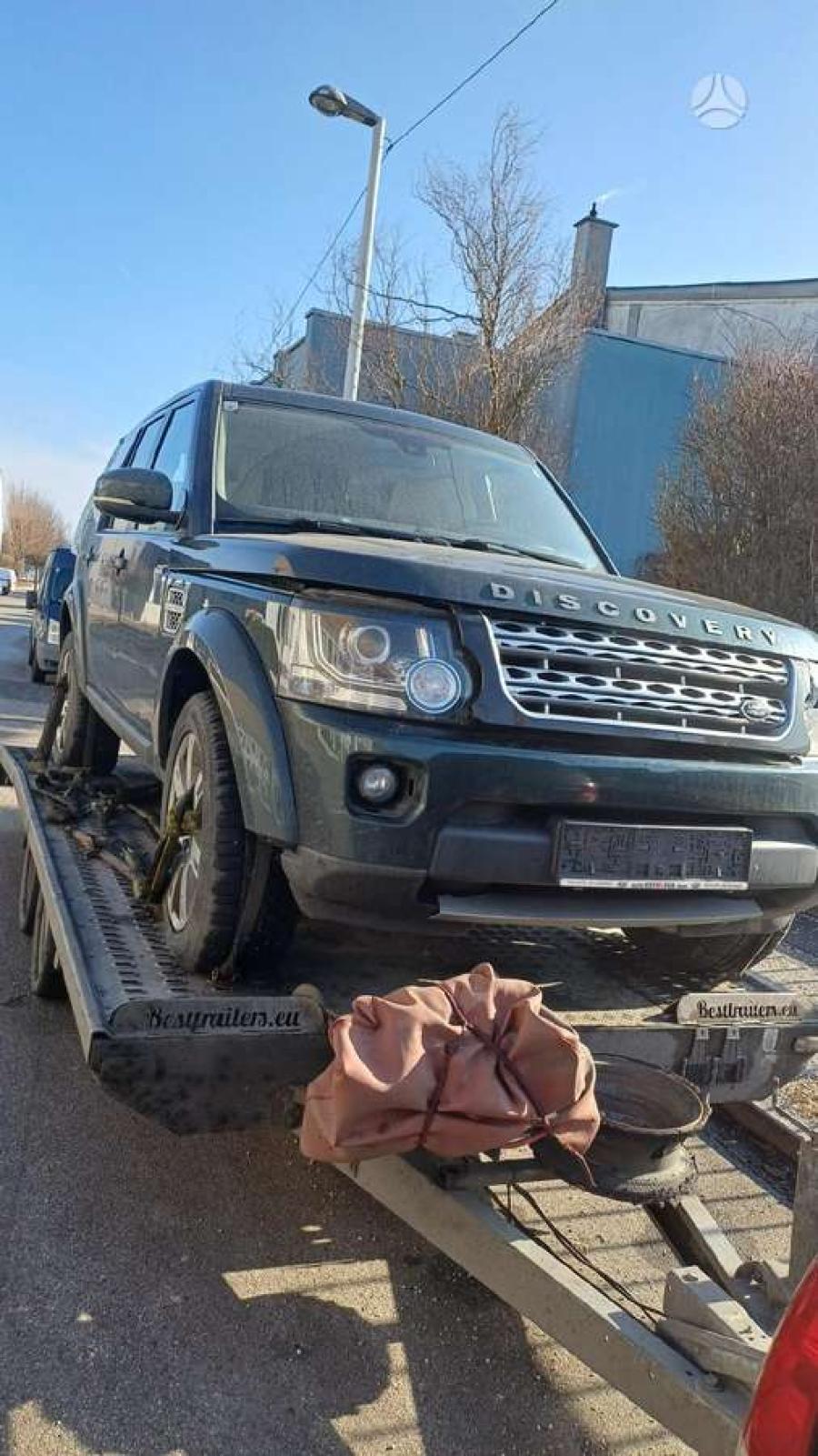 Zaļš Land Rover Discovery 2014 Anykščiai, ar dzinēja tilpumu 2.99 L un nobraukumu 135 tūkst. km par 5300 €, foto 1 vietnē AUTOMOTO.COM.LV