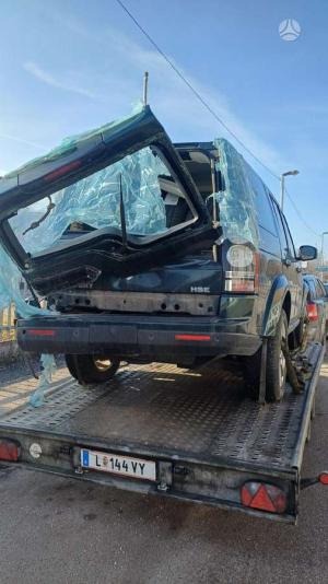 Zaļš Land Rover Discovery 2014 Anykščiai, ar dzinēja tilpumu 2.99 L un nobraukumu 135 tūkst. km par 5300 €, foto 5 vietnē AUTOMOTO.COM.LV